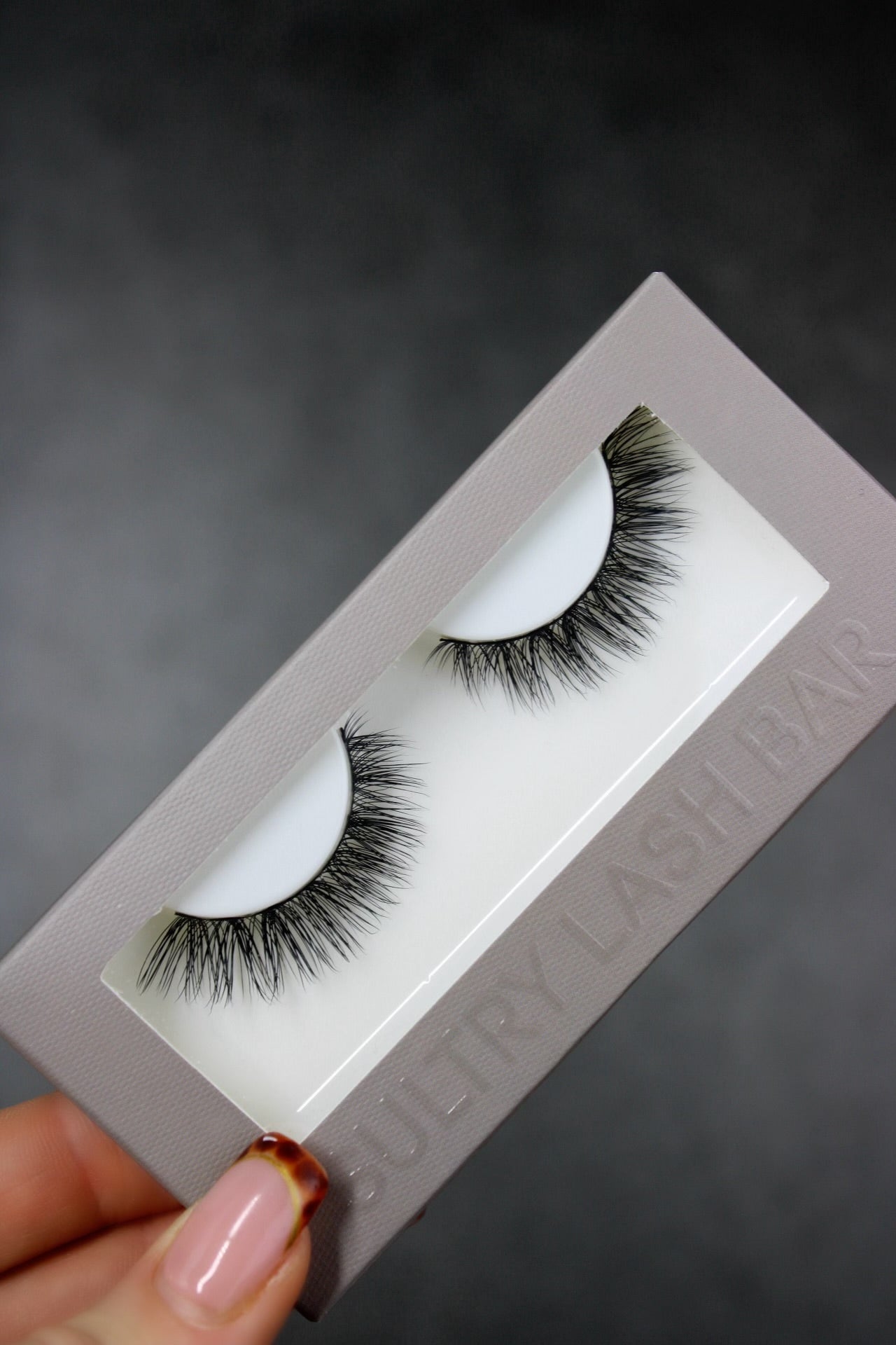 How to Apply Strip Lash Extensions Easily – Sultry Lash Bar